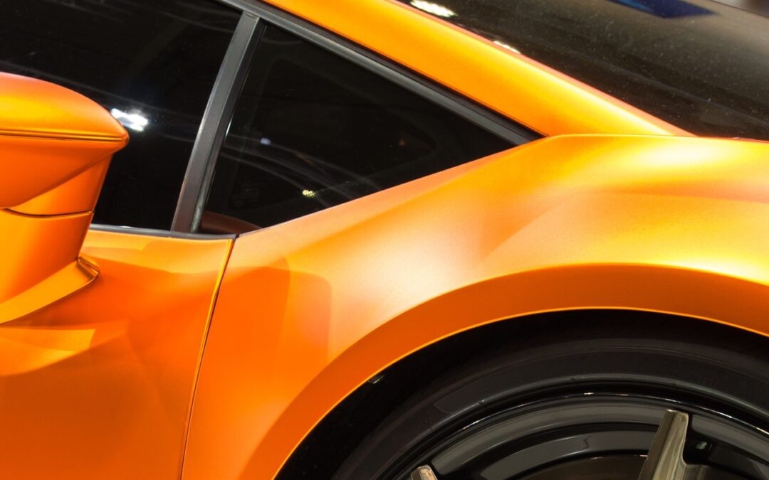 Sportwagen Folierter Rennwagen in matter Autofolie 3m Car Wrap ...